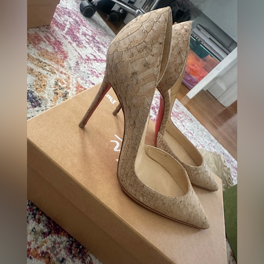 Christian Louboutin Iriza Beige Heals - Gem